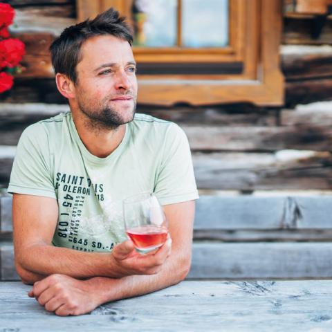 Mitzii Gin aus Zirbenzapfen | Genuss Guide